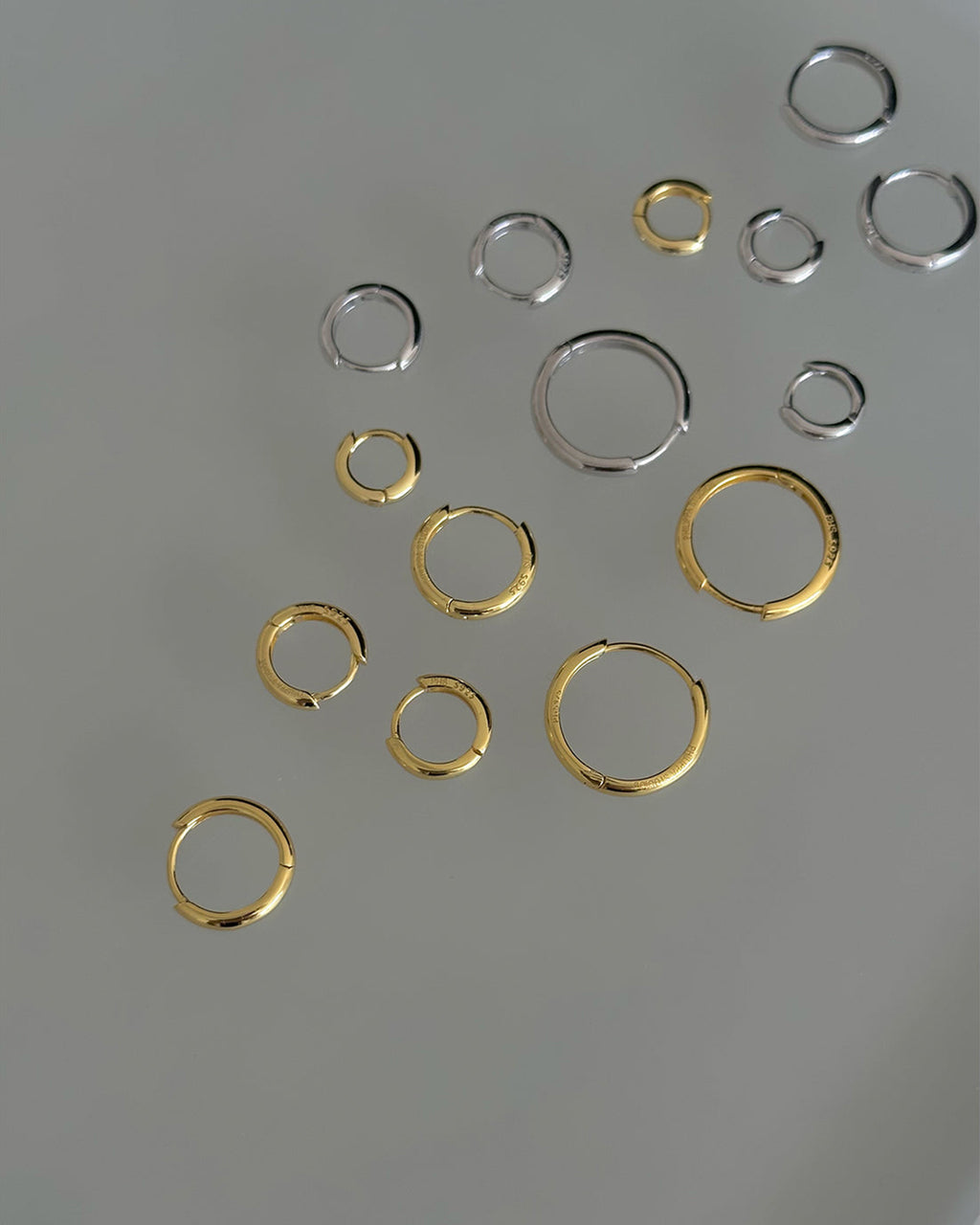 Classic Hoops Large – Philippa Studios