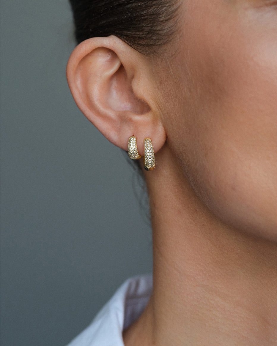 Dome Pave Hoops Medium | Kvalitets Øredobber | Philippa Studios Smykker
